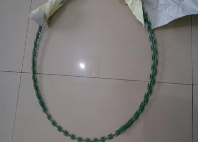 China Green 8M 450mm Barbed Razor Wire Fencing For Highwa Railways for sale
