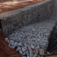 China Low Carbon Iron Hexagonal Gabion Mesh 60x80mm 2.0mm for sale