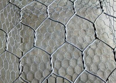 China GI 25mm BWG18 Hexagon Metal Mesh For Poultry Fence for sale