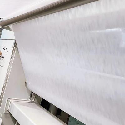 China Medical Grade PP Meltblown Nonwoven Fabric 25/30/40 GSM for Face Masks and Filtration Applications for sale