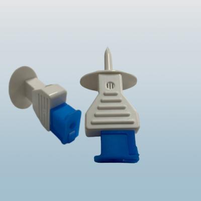 China Universal Fluid Transfer Set Spike with Air Vent Filter & Flip Cap - 15mm Needle, 25mm Casing for Pharmaceutical & Lab Use for sale
