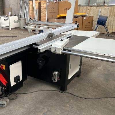 China BHM-45M CNC Sliding Table Panel Saw 3200mm 5.5kW 45 Degree Cutting for MDF Wood for sale