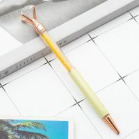China Big Crystal Diamond Ballpoint Pen 1.0mm Fashion Shiny Metal Gift Ball Pen for sale