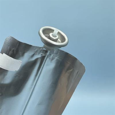 China Compact Male Bag on Valve for Gas Cylinders 300ml Quick Connect Lightweight Portable for sale
