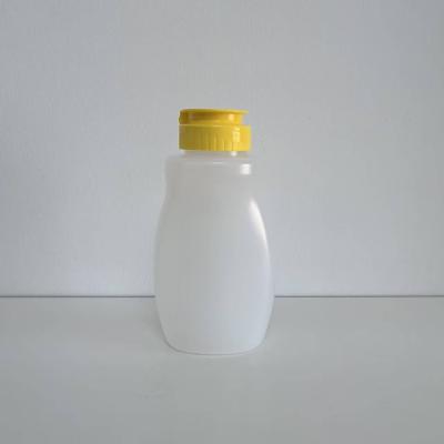 China 330ml HDPE Plastic Screw Cap Sauce Bottle Ketchup Squeeze Bottle with Silk Screen Printing for sale