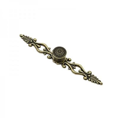China Furniture Fittings Luxury Zinc Cabinet Handles Closet Door Pull Handles for sale
