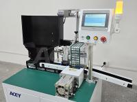 China Automatic Insulation Paper Sticking Machine For Cylindrical Lithium Battery for sale