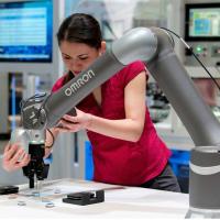 China Robot Arm 6 Axis OMRON TM14M Cobot Payload 14kg With Visual Camera For Handling Robot As Cobot for sale