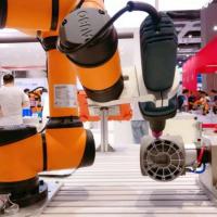 China AUBO i5 Collaborative Robot With 6 Axis Robotic Arm For Lock Screw Of The Production Line As Cobot for sale