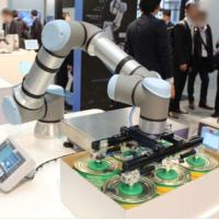 China UR Robot UR3e With 3kg Payload 500mm Reach For Cosmetics Industry 6 Axis Robot Arm As Cobot for sale