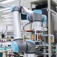 China 1300MM High Reach Collaborative Robot Arm For Material Handling Equipment for sale