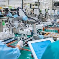 China Lightweight Cobot Robot UR 5e With 5KG Payload Manipulator As Robot Collaborative For Pick And Place Machine for sale