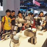 China Lightweight Cobot Robot UR 5e With 5KG Payload Manipulator As Robot Collaborative For Pick And Place Machine for sale