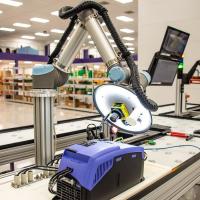 China Mini Robot UR 3e Of Collaborative Robot With 3KG Payload As Cobot For Material Handling Equipment Parts for sale