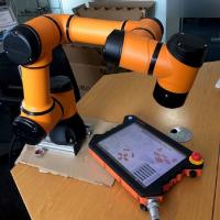 China Mini Robot AUBO I3 Of Collaborative Robot With 3KG Payload Robotic Welding Arm As Welding Machine for sale