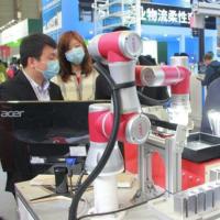 China 1327mm Reach 6 Axis Robotic Arm For Automatic Welding Robot for sale