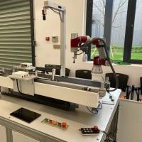 China Cobot Robot Of JAKA Zu 12 12kg Payload With 6 Axis Universal Robotic Arm Used For Welding Robot for sale