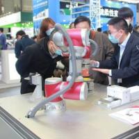 China Cobot Robot Of JAKA Zu 12 12kg Payload With 6 Axis Universal Robotic Arm Used For Welding Robot for sale