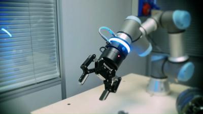 China YOURING smart light and sound robotic gripper device for UR3 Universal 6 axis cobot for sale