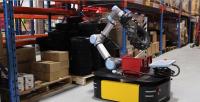 China Manipulator Robot Arm With AGV Of UR With Robotic Welding Machine And Cobot Robot Universal for sale