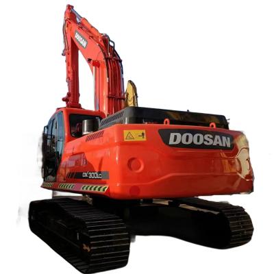 China Hot Item Doosan DX300LC Excavator with HINO Engine from Japan in Great Condition for sale