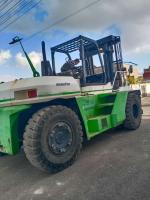 China Heavy duty forklift Komatsu FD240 warehouse container used forklift truck for durable for sale