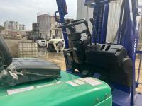China 3ton Hydraulic Forklift Komatsu FD30 Secondhand Japan Made Mini Forklift for Lifting for sale