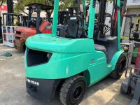 China 122mm Fork Width Mitsubishi FD35 3.5TON Secondhand Diesel Engine Pallet Lifting Truck for sale