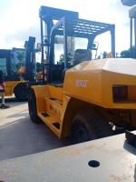 China 20 Ton Diesel Forklift KOMATSU FD200 for Container Handling in Building Material Shops for sale