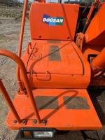 China Used DOOSAN DX140W-7 Wheel Excavator with Original Paint and Cummins Engine 112kW for sale