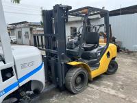China 2022 Komatsu 3T Forklift in Excellent Condition with Low Working Hours for sale