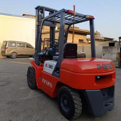 China Original Color 3 Ton Second-hand HELI CPCD30 Diesel Forklift in Perfect Working Condition for sale