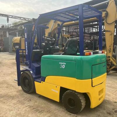 China Low Working Hours and Good Condition Komatsu 3T Forklift FD30 for Construction Works for sale
