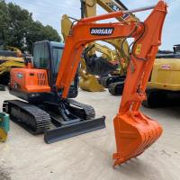 China Doosan Dx60 Mini Excavator Used Excavator with Original Color and Other Hydraulic Pump for sale