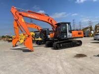 China Used Japan Hitachi ZX200 Crawler Excavator with 3M³ Bucket Capacity on Promotion for sale