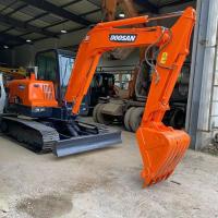 China Doosan DX60 Used Excavator Japan Original Paint Digger with 0.1m3 Bucket Capacity for sale
