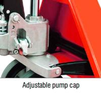 China Capacity 1000-2000kg Manual Pallet Truck 580mm / 685mm Overall Width for sale