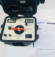 China HG-5026 Vibration Calibrator Standard Sine Signal Vibration at Any Frequency from 1 to 1280 Hz can be Defined for sale