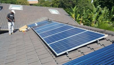 China Short Rail Module System Support  Solar PV Panel Metal Roof Mounting Systems Anodized Aluminum Material for sale