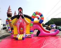 China Funworld 7x4x4m Commercial Inflatable Bouncy Castle Slide Combo with Basketball Hoop for sale