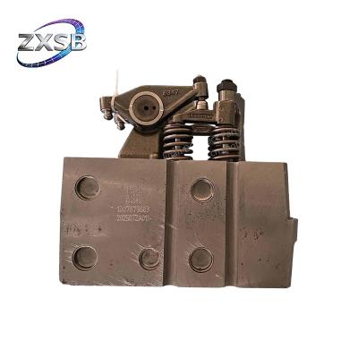 China SINOTRUK HOWO 371 Engine Cylinder Head 1007877683 Heavy Duty Truck Engine System Spare Parts for sale