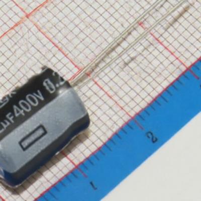 China Aluminum Electrolytic Capacitor Chengx KM825M400G13RR0EH2FP0 with Wide Voltage and Temperature Range for sale