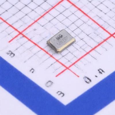 China SMD3225 4pads 32.768MHz Crystal Resonator Featuring HD 7B032768R01 for Oscillator Electronic Devices for sale