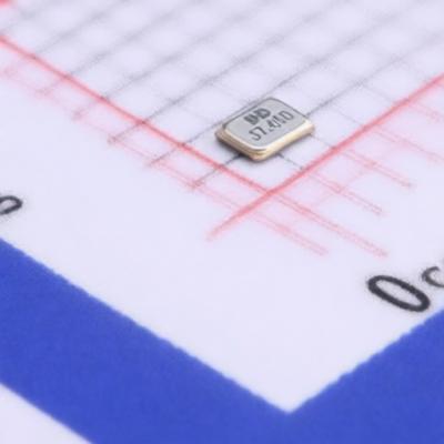 China 37.400MHz Quartz Crystal Unit HD 7E037400M01 with 100W Max Drive Level and High Insulation Resistance for sale