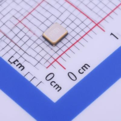 China Electronic Component HELE X3S032000LK1H-Z Quartz Crystal Unit 32 MHz Frequency for Precision Devices for sale