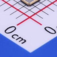 China frequency control quartz crystal HELE X2C016000B91H-R featuring 16 MHz nominal frequency and Pb free compliance for sale
