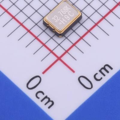 China 32.768KHz Frequency Oscillator HELE SSW32768KE3CH-I for Industrial and Electronic Product Integration for sale