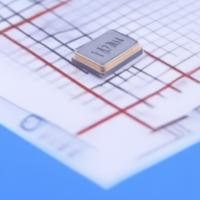 China Quartz Crystal Oscillator HELE X3S013560BK1H-V Pb Free RoHS Compliant Frequency 13.560000 MHz Component for sale