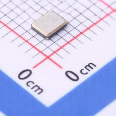 China 4 pin SMD crystal oscillator JYJE 3TJ424305NYFBC with frequency range 8 to 66 MHz and excellent EMI reduction for sale