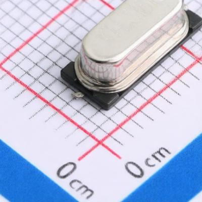 China Electronic Crystal Oscillator HC49USSMD 14.31818 MHz with 30ppm Frequency Stability KYX KBD1431A3030 for sale